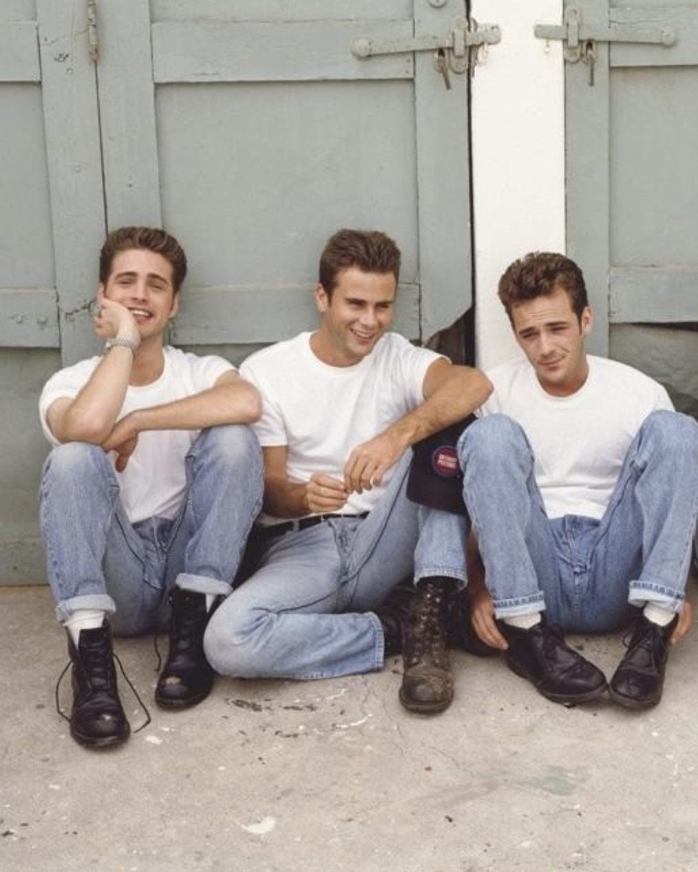 Iconic 90s Men's Fashion and Hairstyles: A Nostalgic Journey – VAGA men's magazine