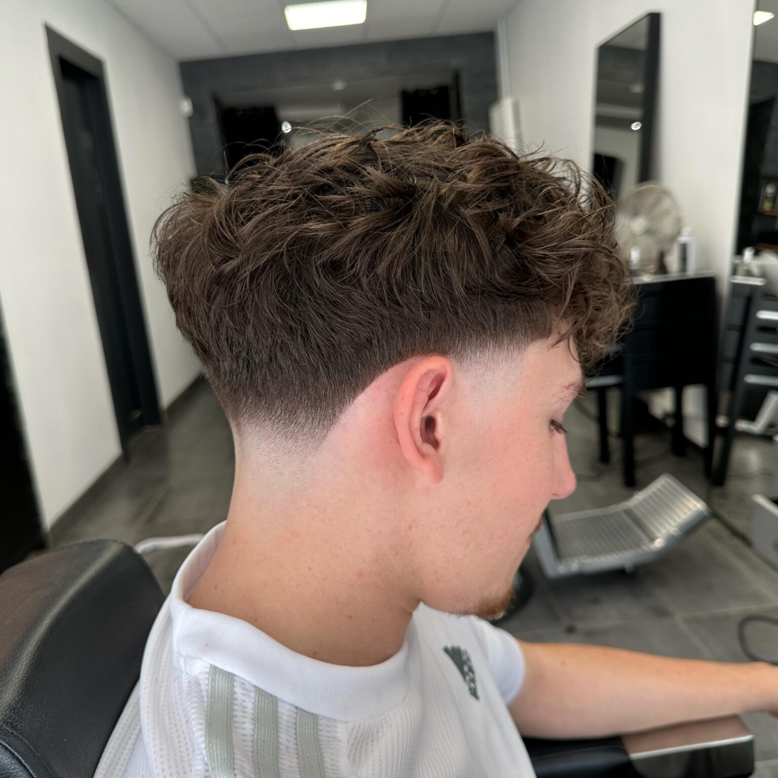 Mid Taper Fade & Mid Fade: Complete Style Guide for Straight, Curly ...