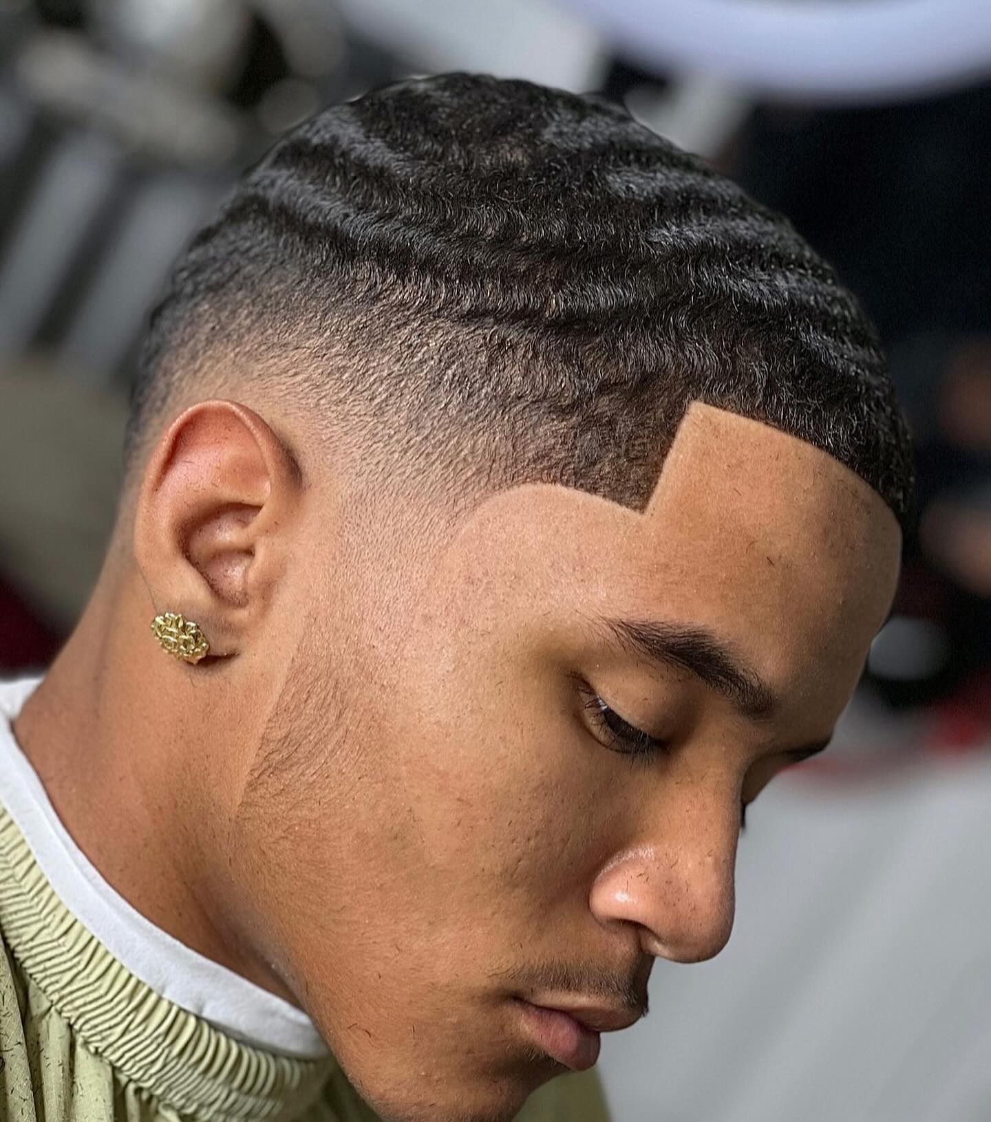 Burst Fade Haircuts: Style, Trends, and Inspiration