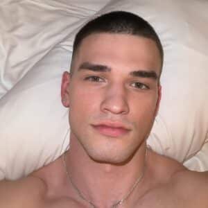 Number 4 Buzz Cut: Master Guide and DIY Grooming Tips