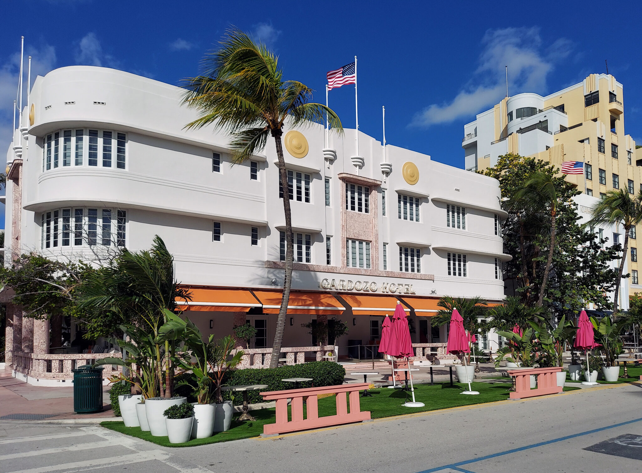 10 Miami Beach Art Deco Hotels Still Standing Today – VAGA men's magazine