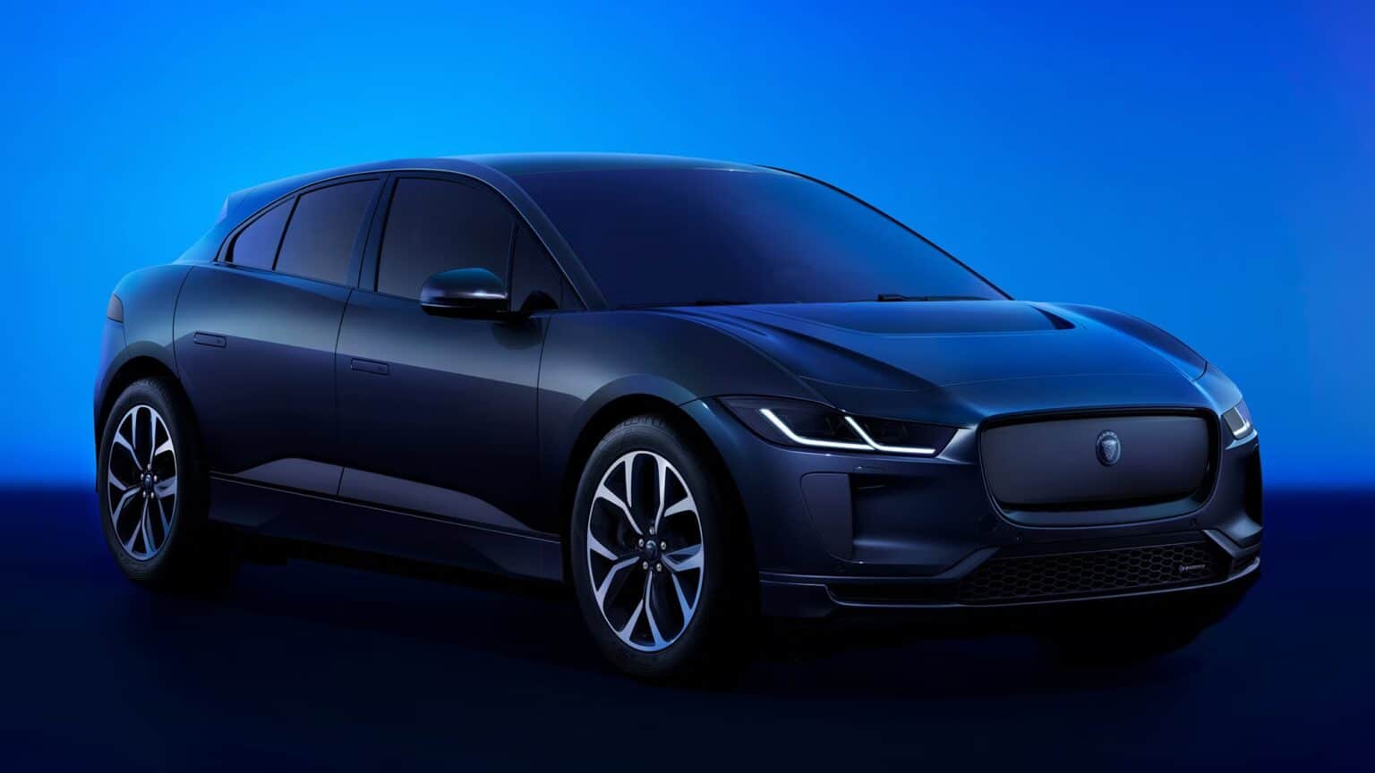 Jaguar Electric Cars: Pioneering Autonomous Driving – VAGA men's magazine